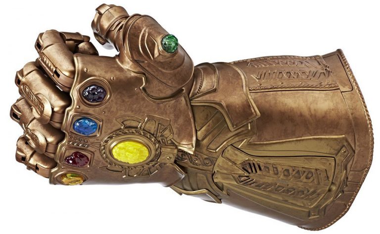 Comprar Guantelete Infinito Marvel a escala real en OFERTA 2021